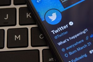 The Pros and Cons of Using X (Twitter): What You Need to Know ...